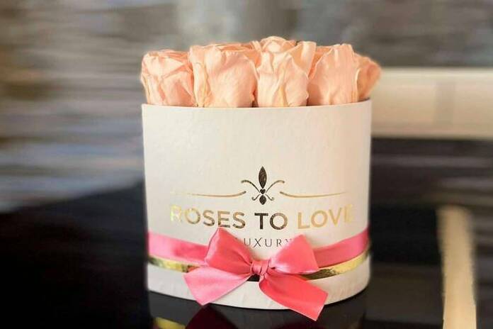 ¿Por qué optar por las rosas preservadas en celebraciones?, con Roses ...